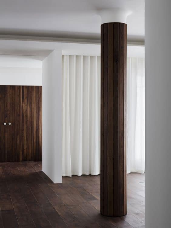 Pilastro centro stanza: come rendere un pilastro una soluzione d'arredo
